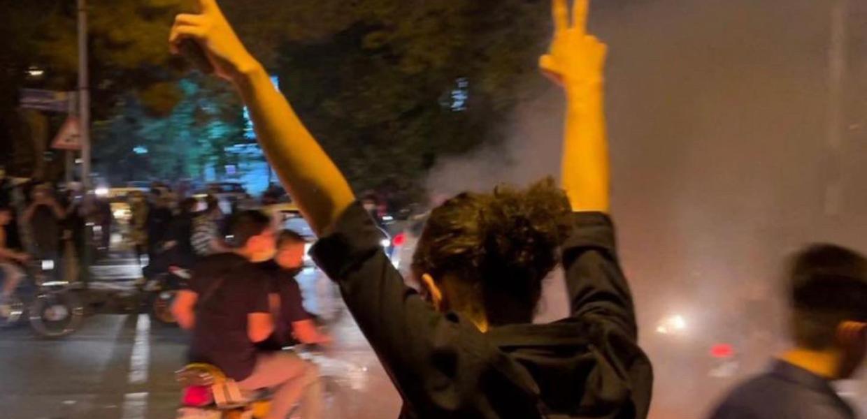 Ιράν: Αυξάνονται οι νεκροί από τις συγκρούσεις διαδηλωτών - δυνάμεων ...